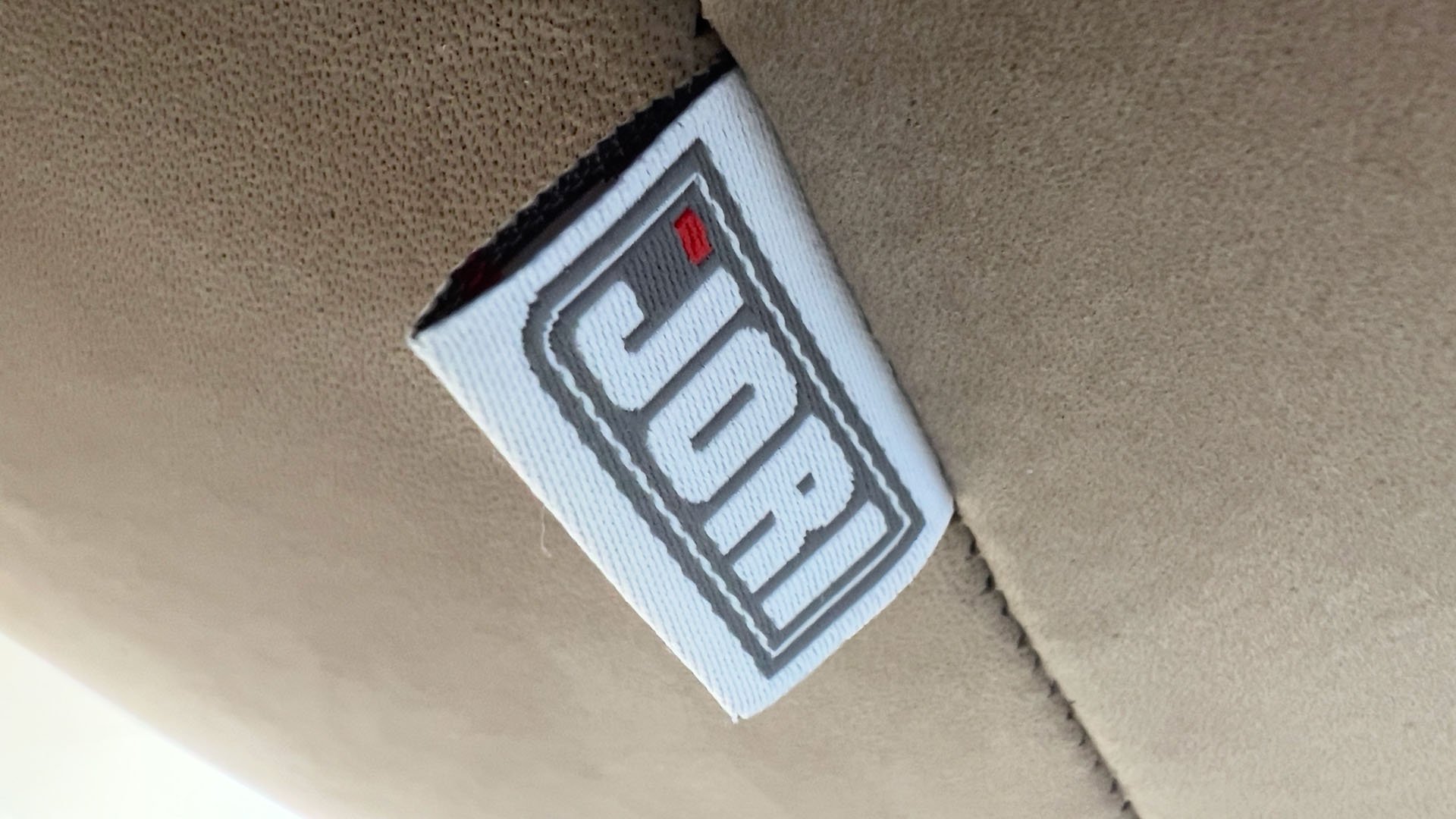 About JORI | Designed for dynamic seating | Design furniture | JORI